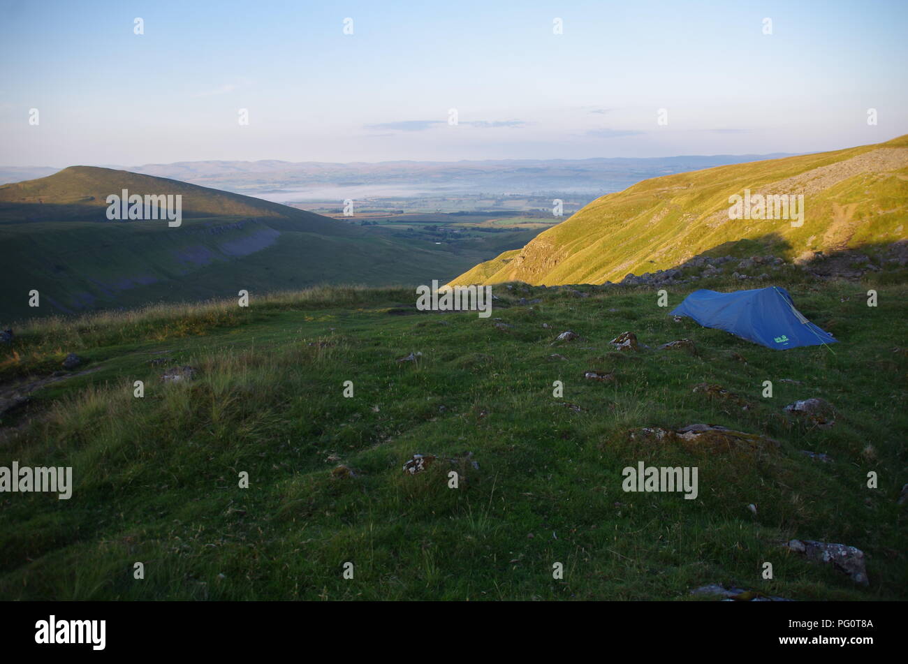 wild camping. High Cup Nick. John o' groats (Duncansby head) to lands ...