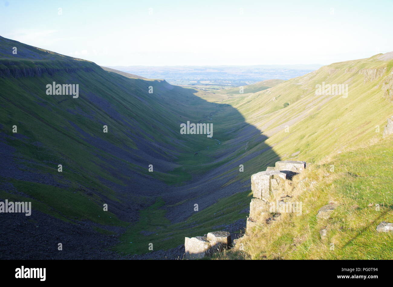 High Cup Nick. John o' groats (Duncansby head) to lands end. End to end ...