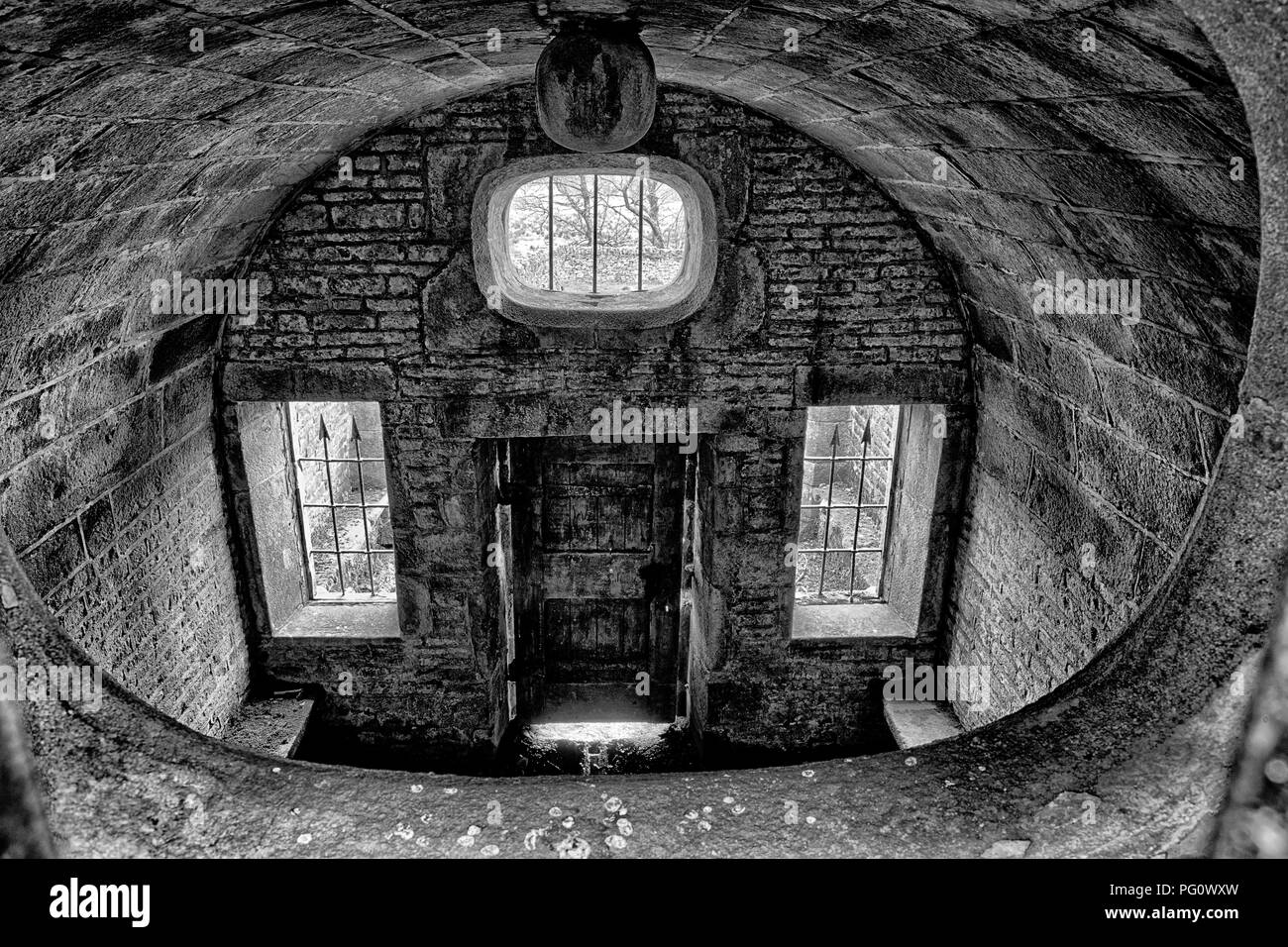 Hollinshead Hall, derelict Well House Stock Photo - Alamy