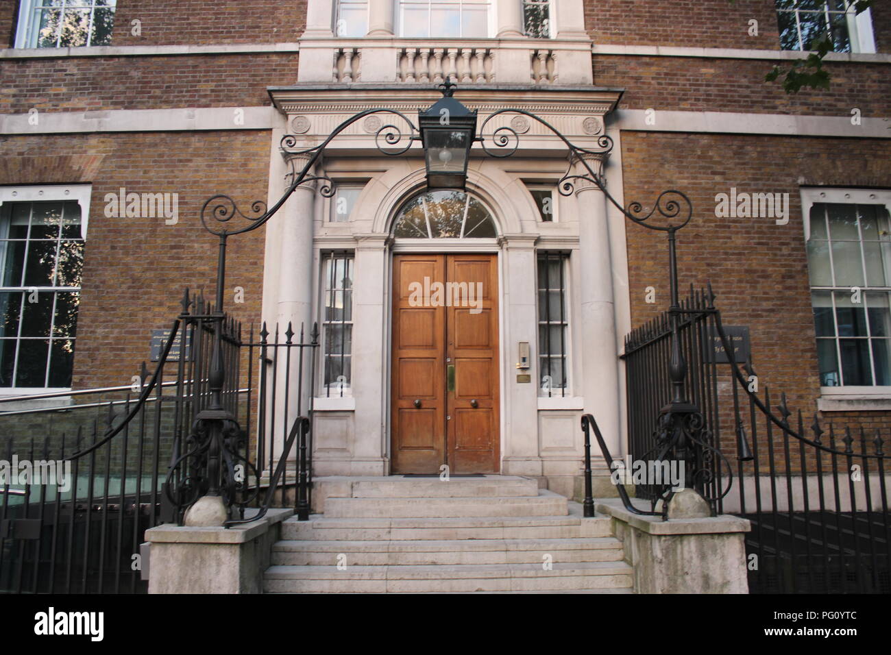Elegant house entrance hi-res stock photography and images - Alamy