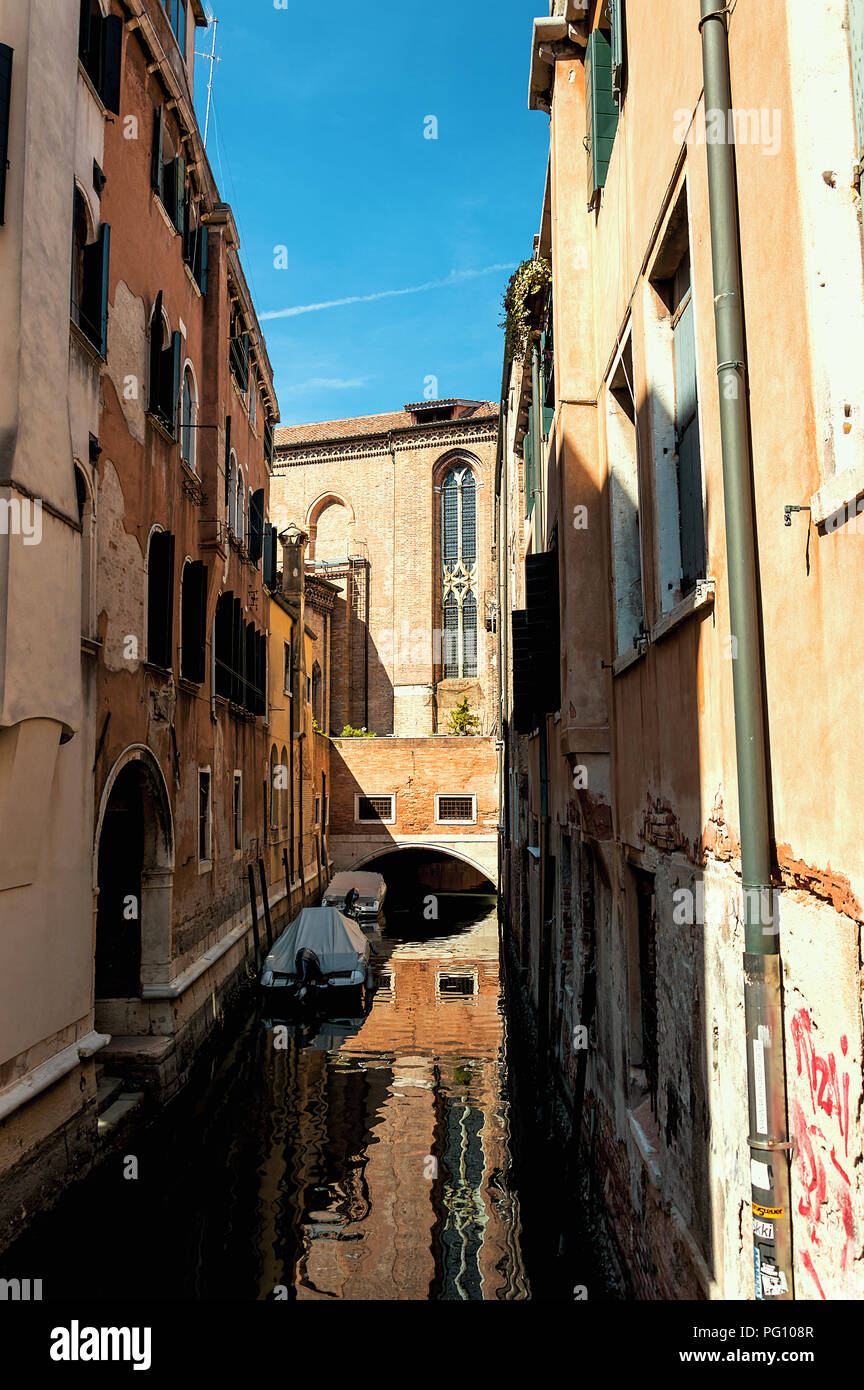 Little canal in the medieval center of Venice Stock Photo - Alamy