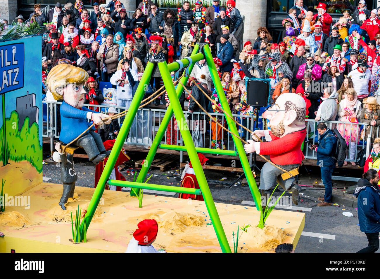 German carnival float crowd hi-res stock photography and images - Alamy
