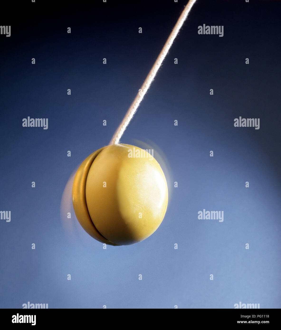 Red yoyo string hi-res stock photography and images - Alamy