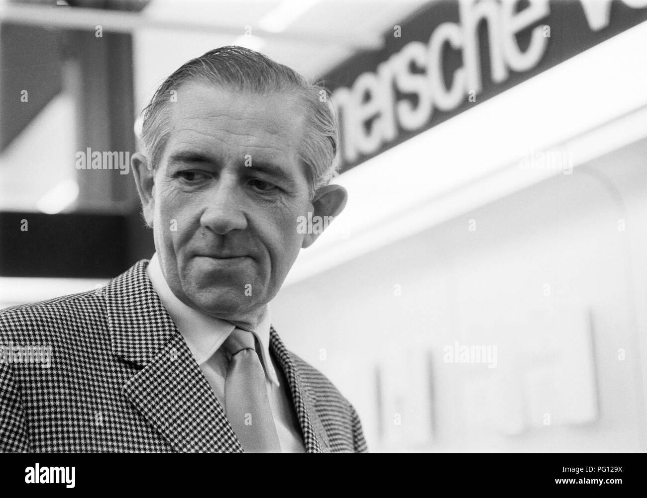 Jurgen thorwald writer Black and White Stock Photos & Images - Alamy