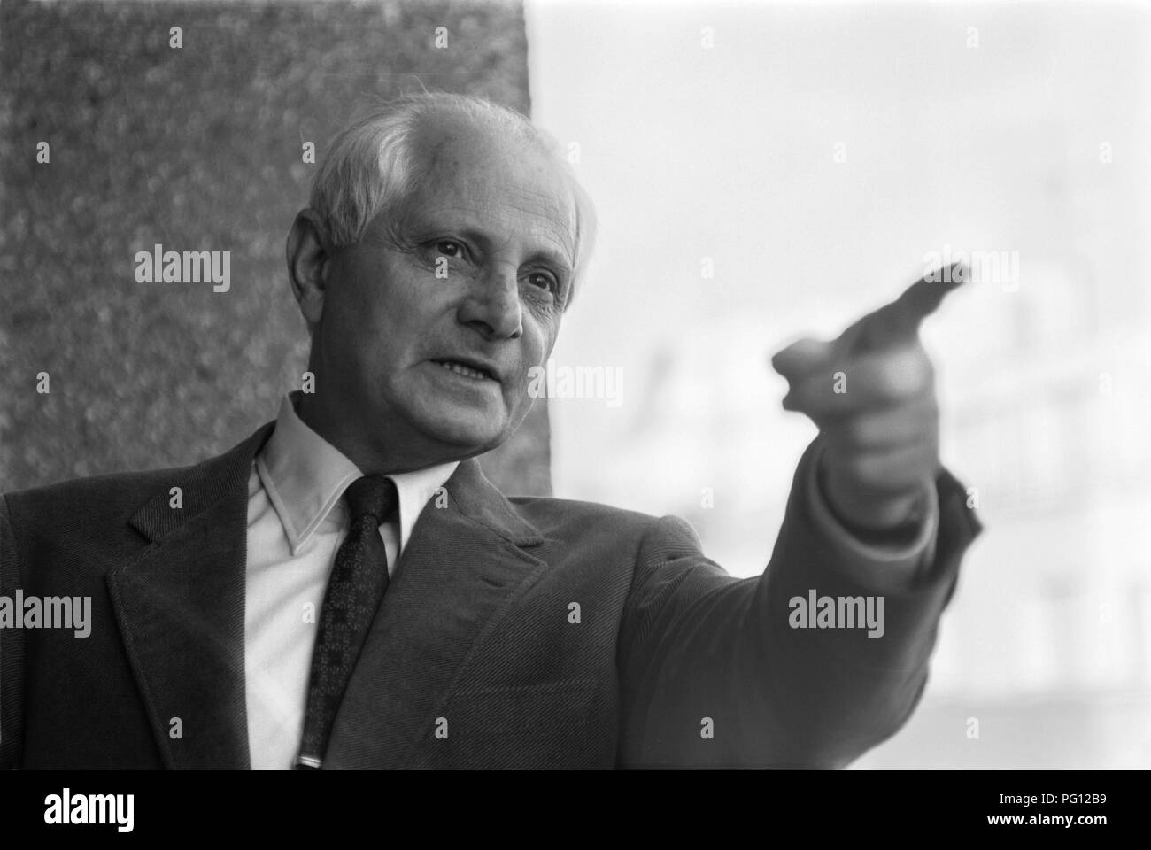 Manes sperber writer hi-res stock photography and images - Alamy