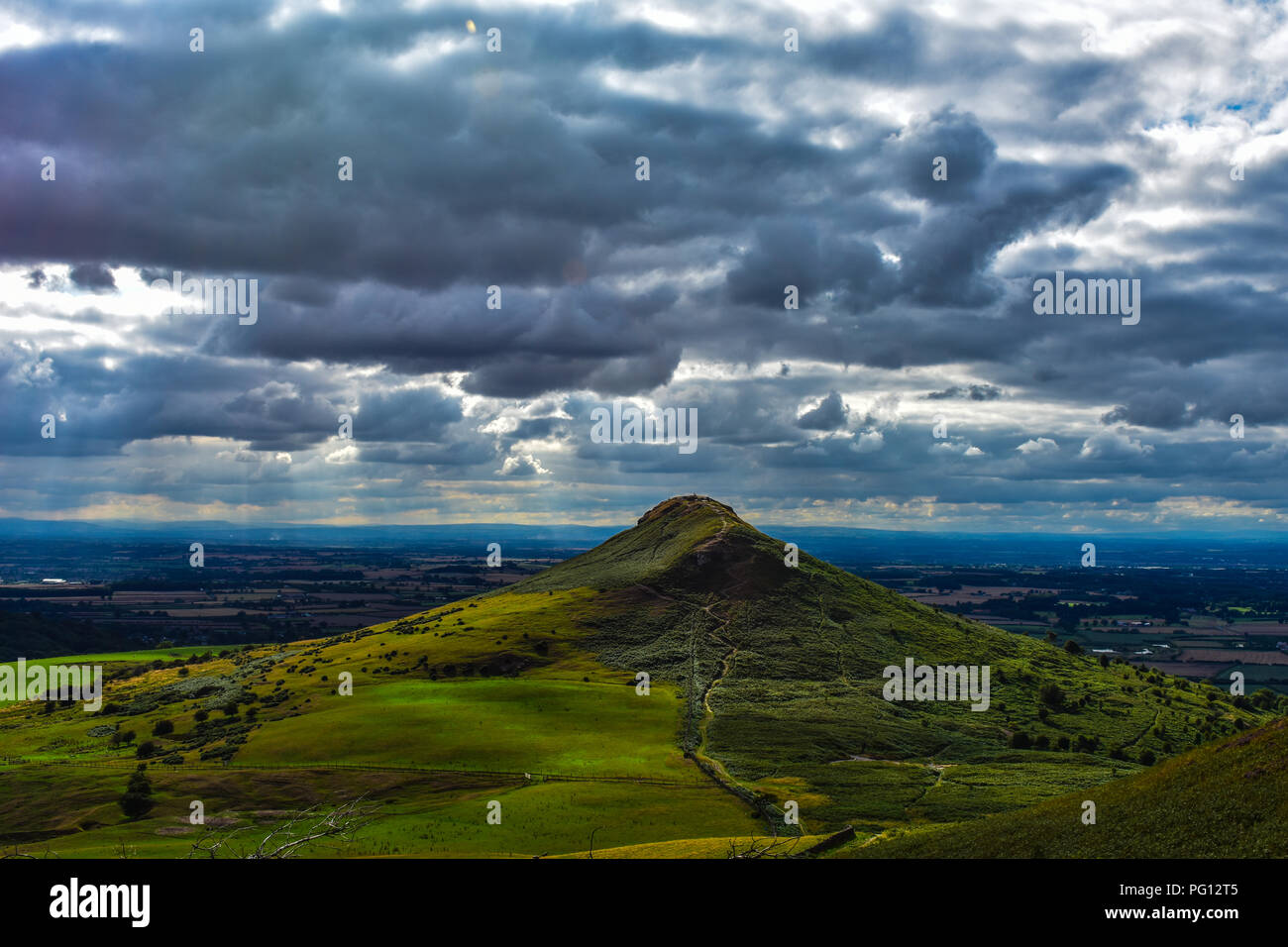 Roseberry topping hill in yorkshire hi-res stock photography and images ...