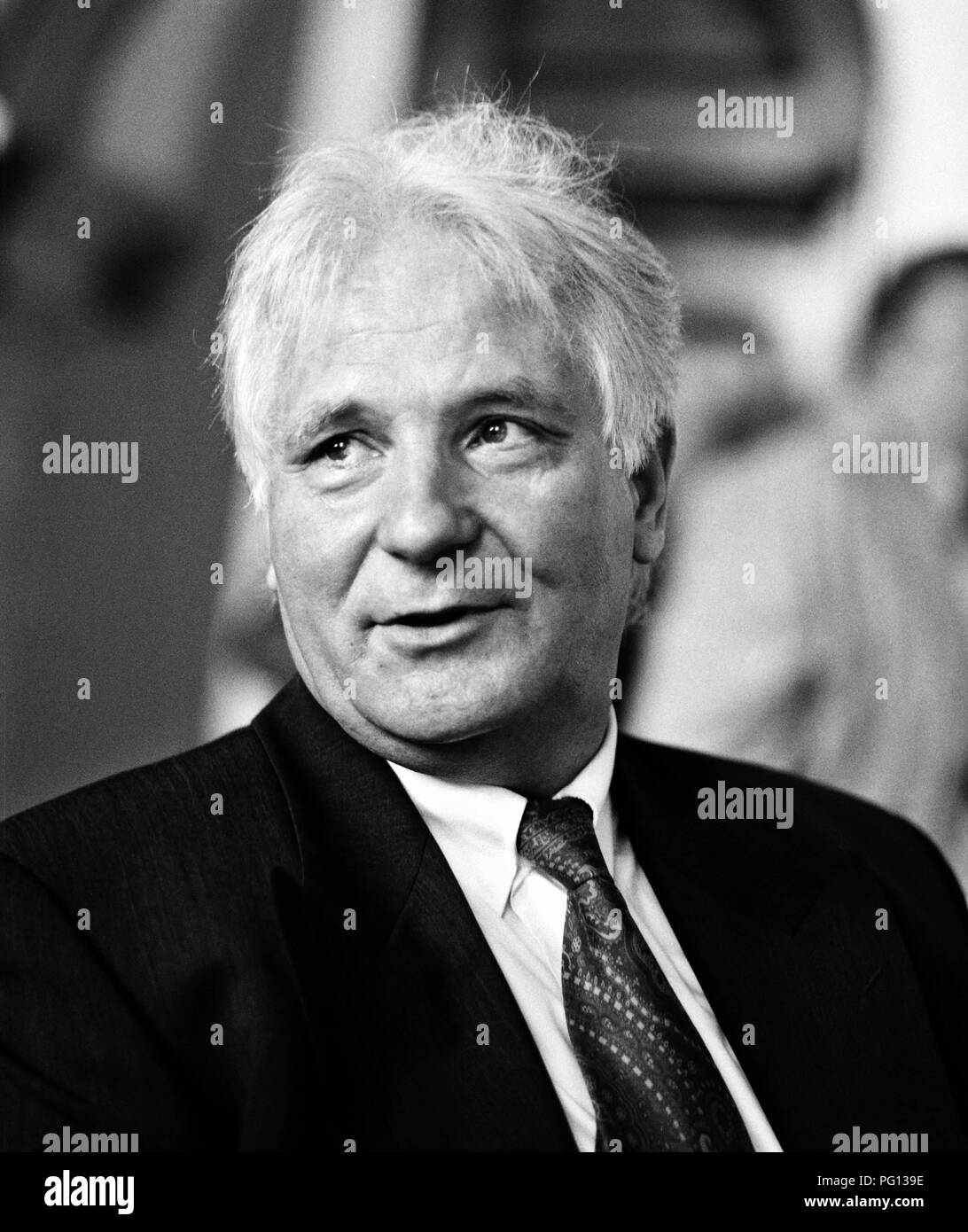 Helmut Mueller-Bruehl (Helmut Mueller-Bruehl) - conductor - 07/03/1993 ...