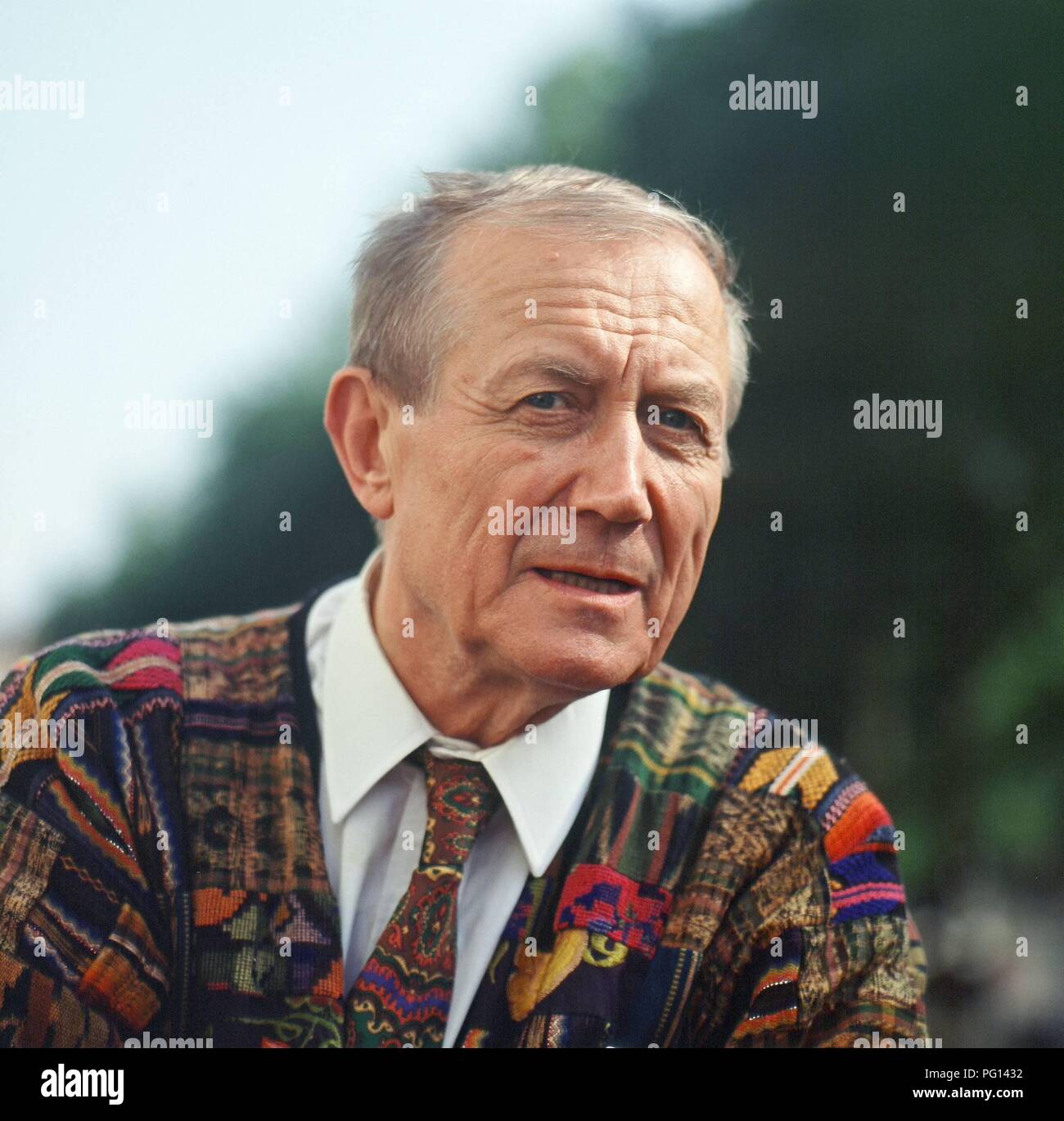 Yevgeny Yevtushenko, Russian writer Stock Photo - Alamy