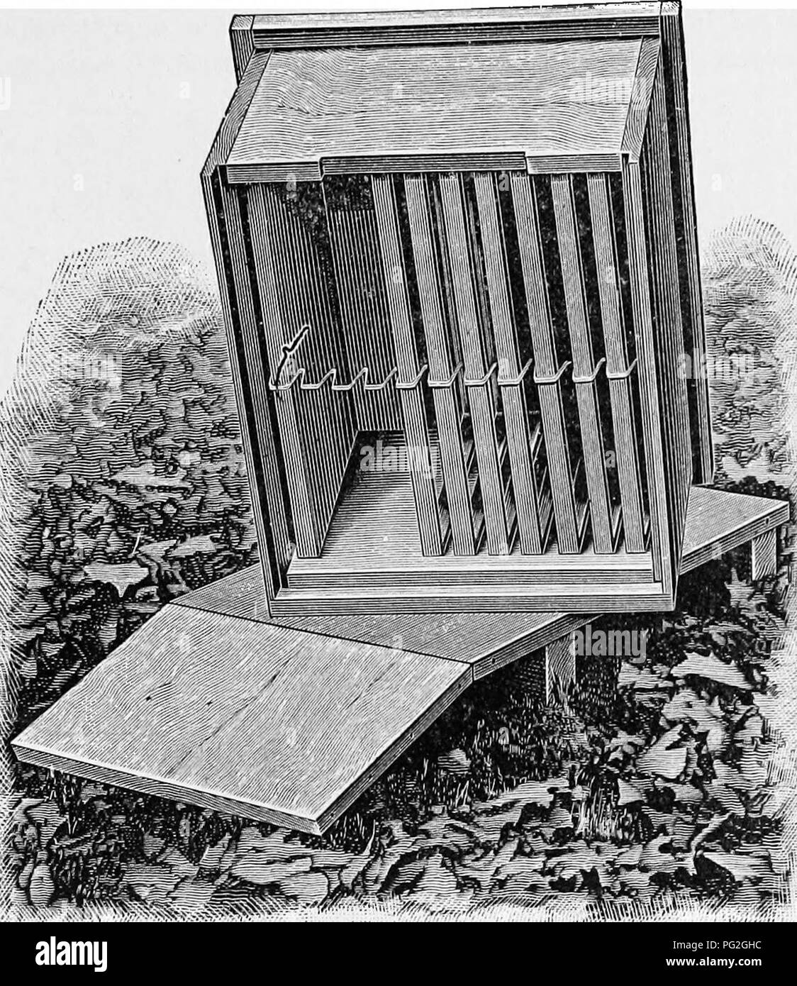 Raised bee hive hi-res stock photography and images - Alamy