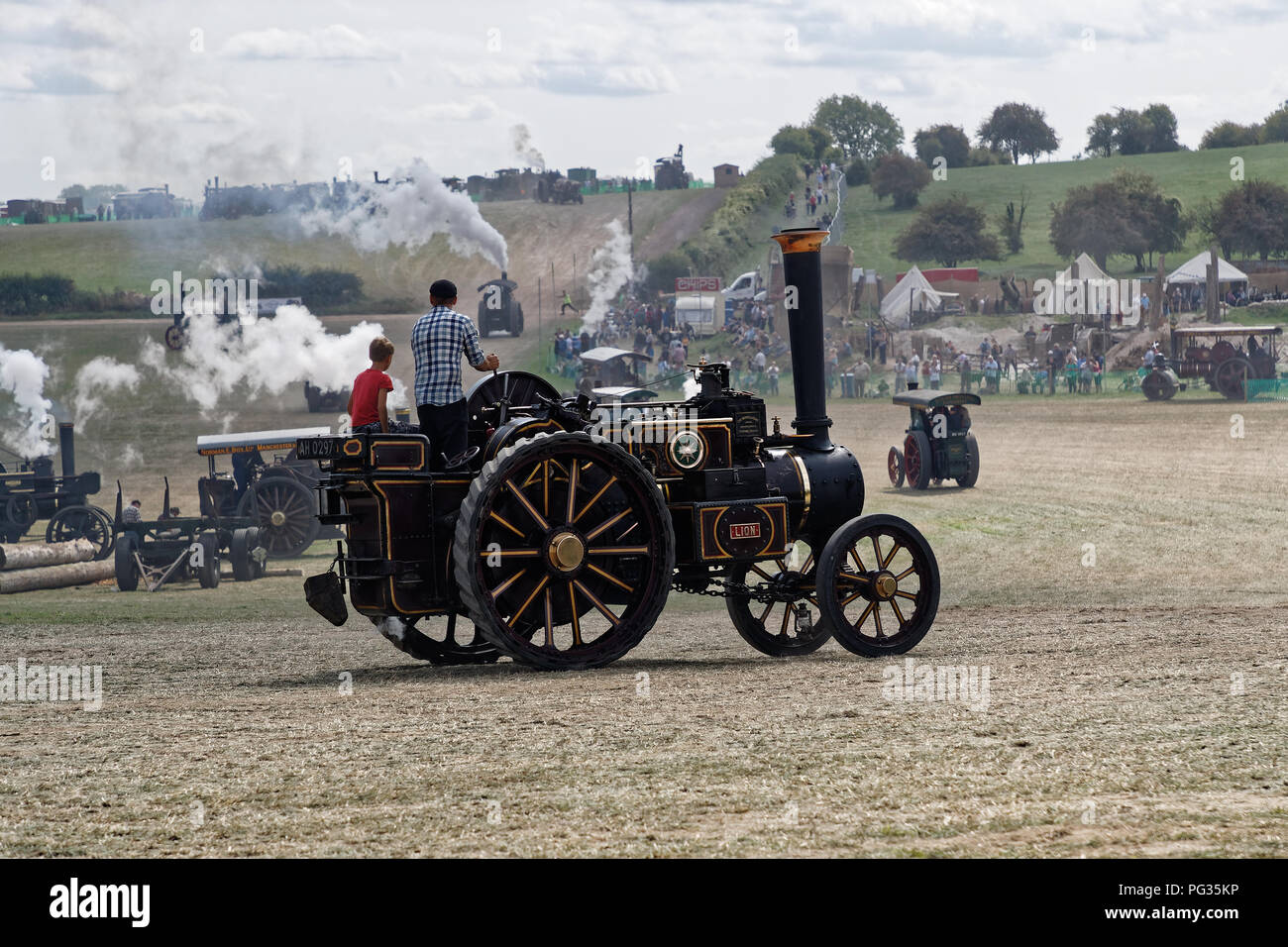 Stack chimney steam traction engine hi-res stock photography and images ...