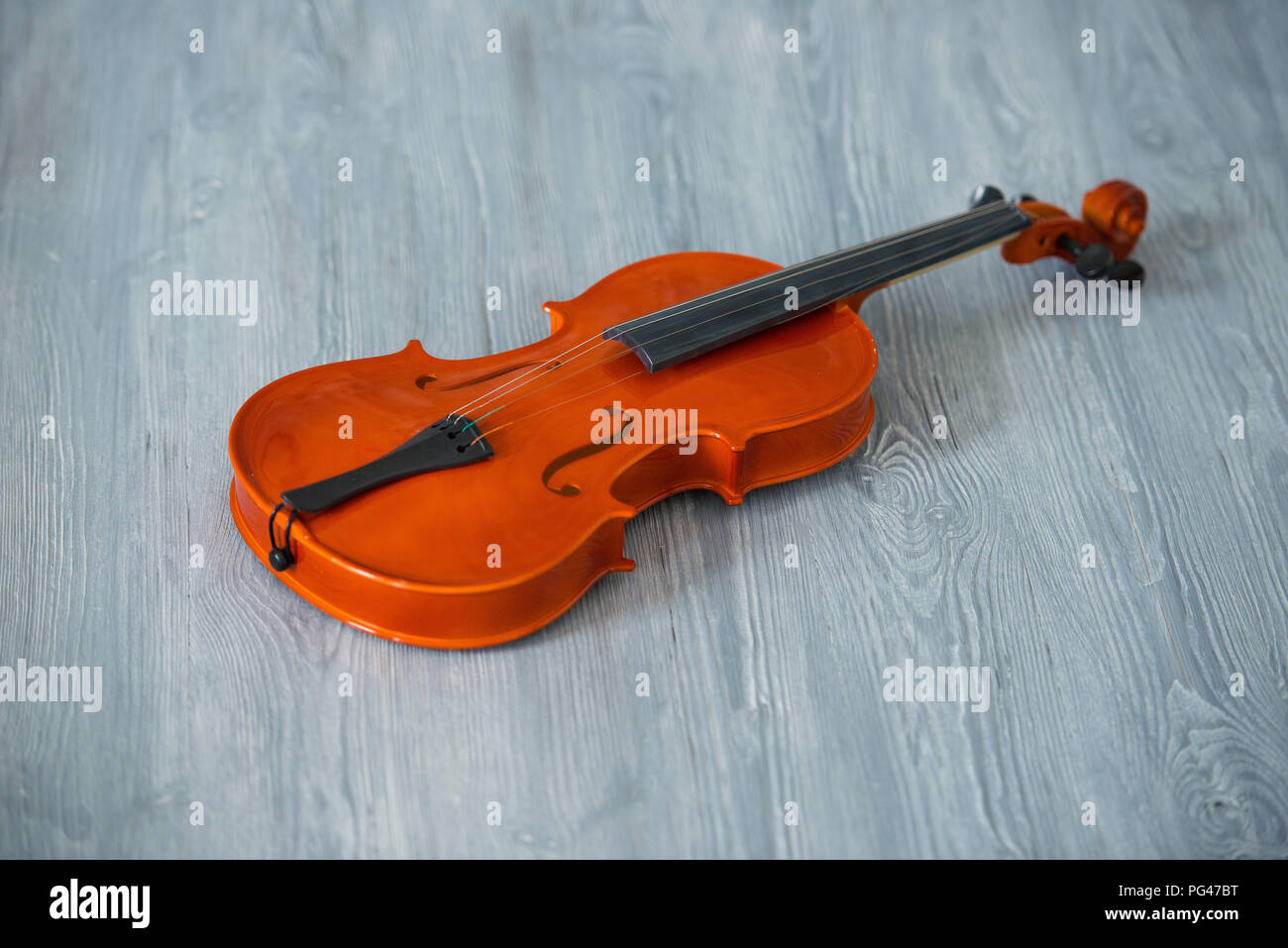 Violin toy hi-res stock photography and images - Alamy