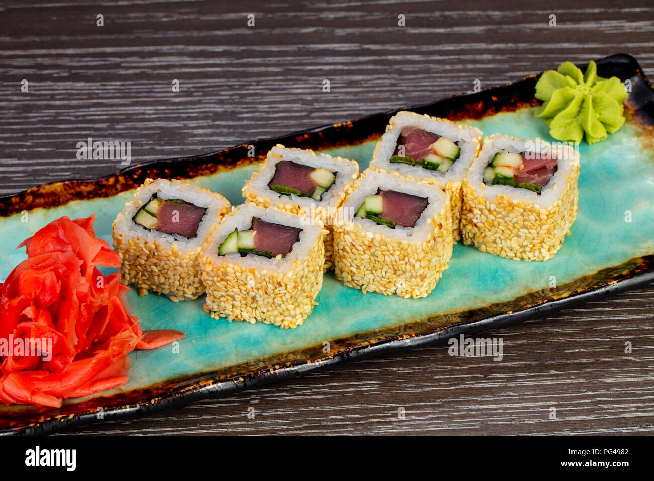 Spicy tuna rolls with wasabi Stock Photo - Alamy