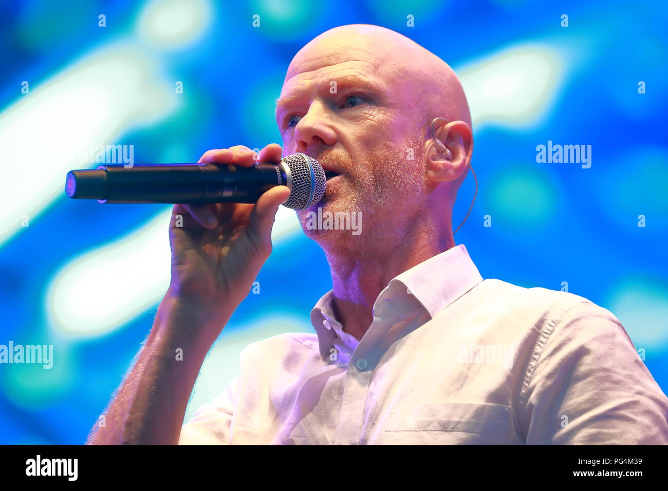 Jimmy somerville hi-res stock photography and images - Alamy