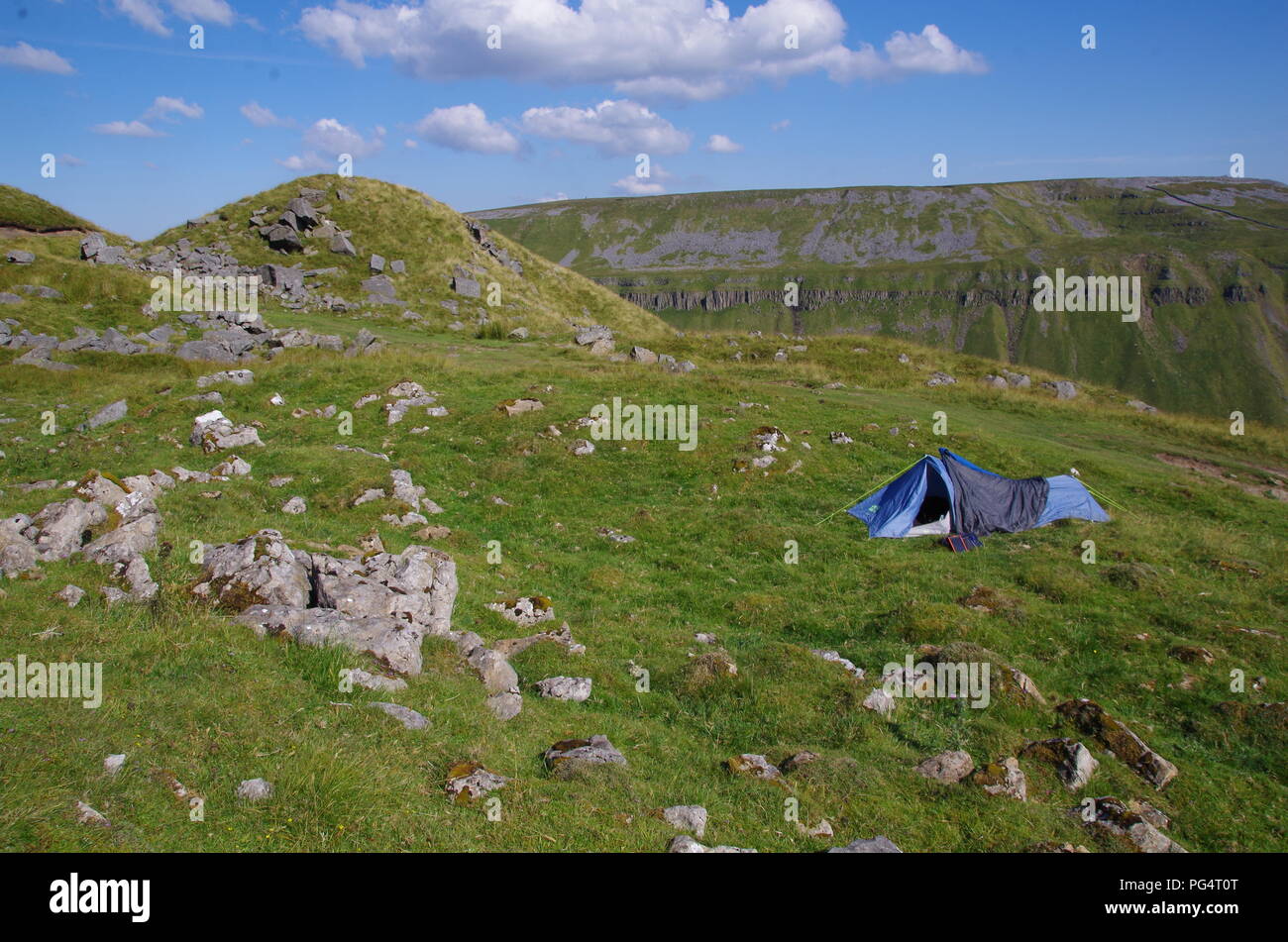 wild camping. High Cup Nick. John o' groats (Duncansby head) to lands ...