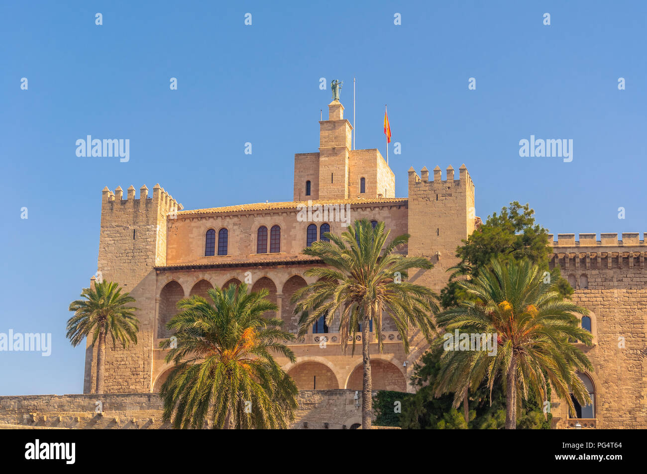 Muslim castle hi-res stock photography and images - Alamy