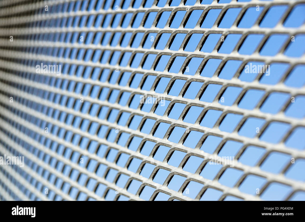 Close up Chain Fence. Metal mesh . White tone Stock Photo - Alamy
