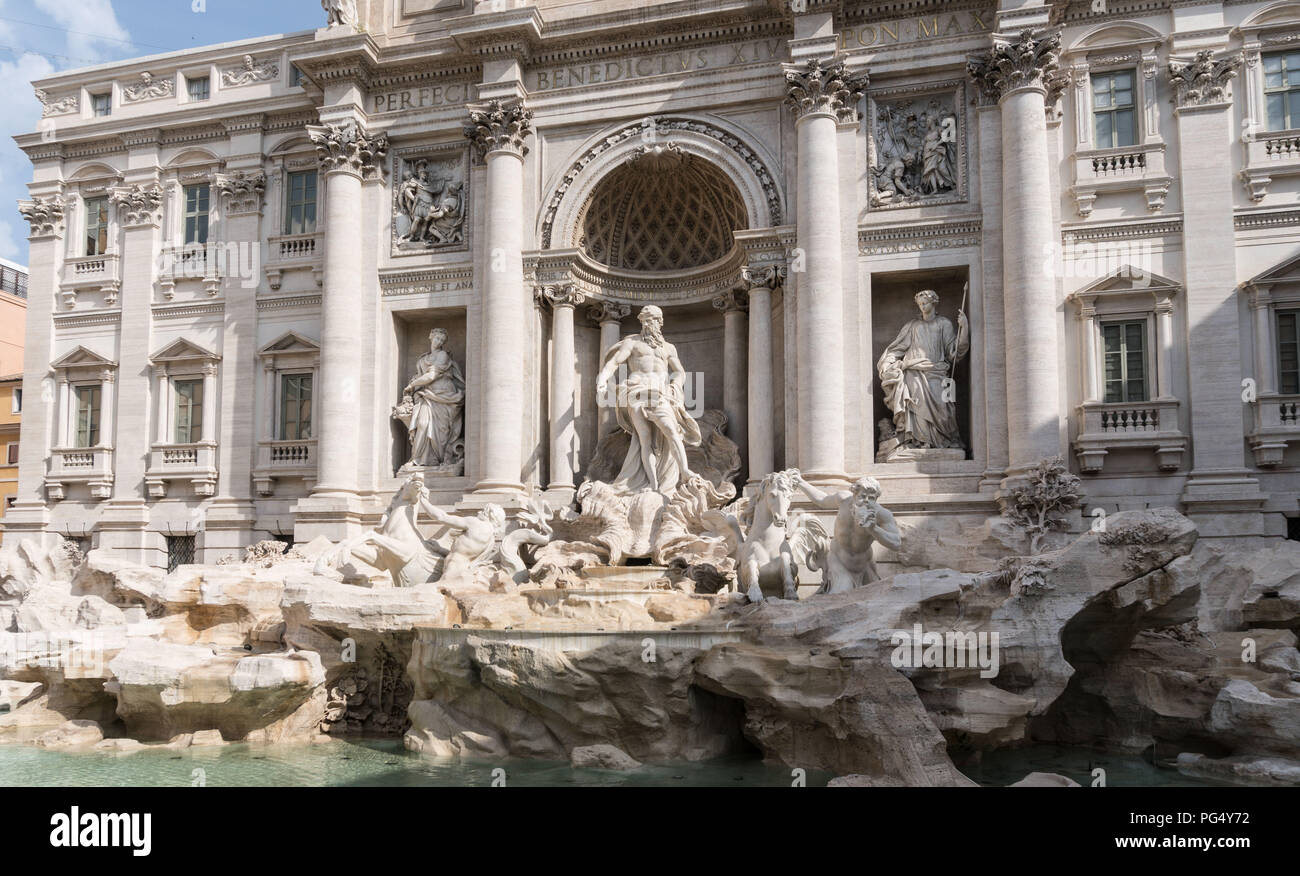 Oceanus in the Trevi Fountain Stock Photo - Alamy