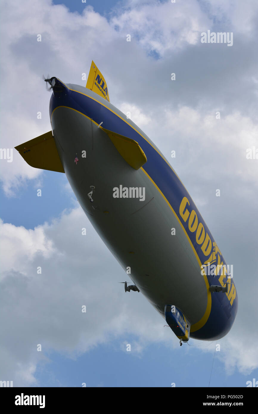 Goodyear blimp ride hi-res stock photography and images - Alamy