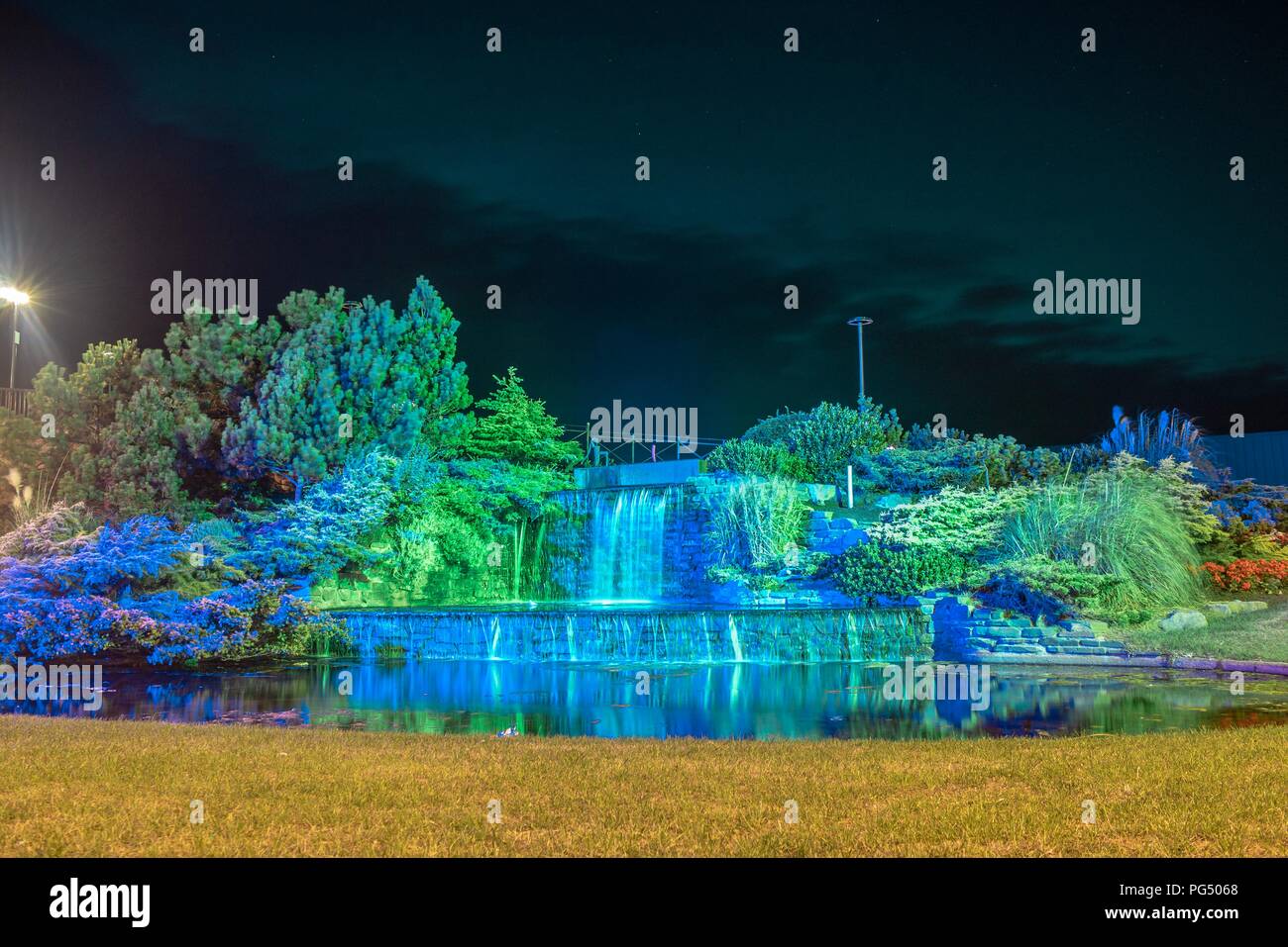 Long exposure evening photograph hi-res stock photography and images ...