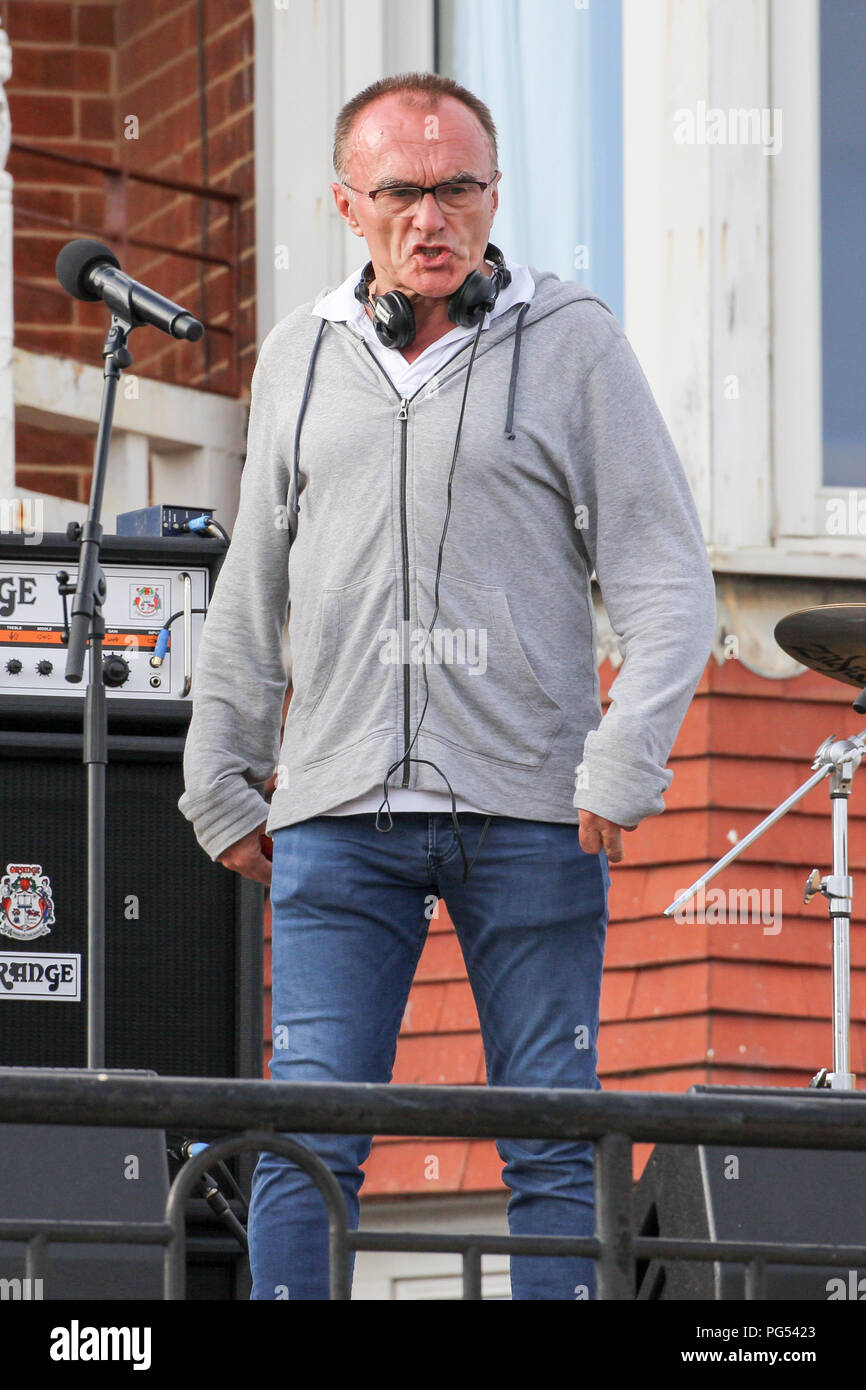 Filming film set hi-res stock photography and images - Alamy