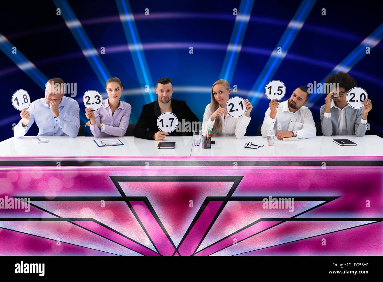 Group of judges scores hi-res stock photography and images - Alamy