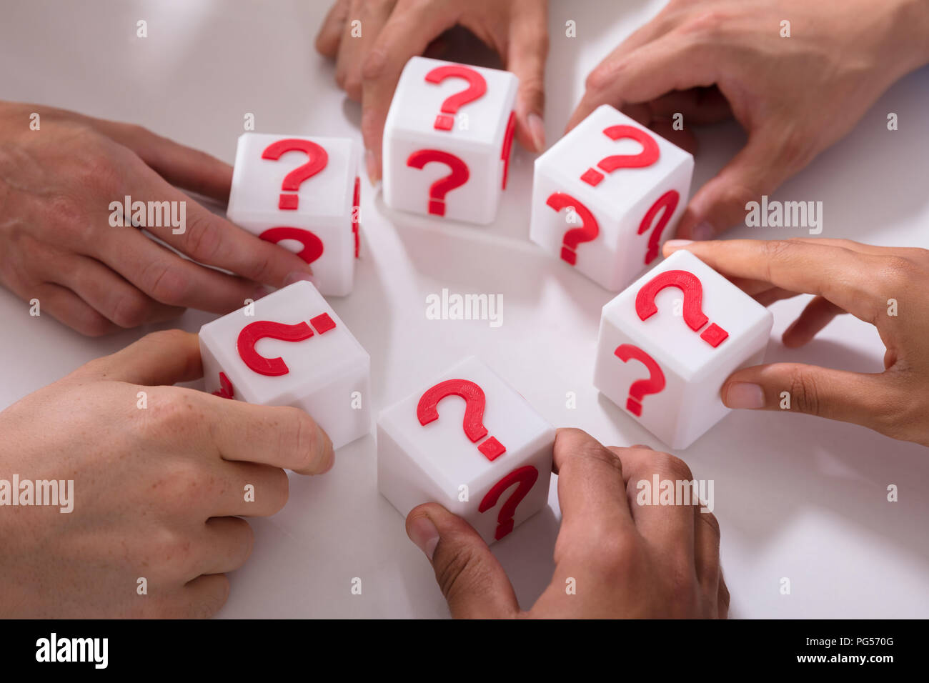 Group people question mark 3d hi-res stock photography and images - Alamy