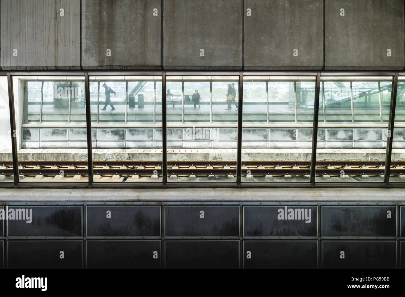 The other side Stock Photo - Alamy