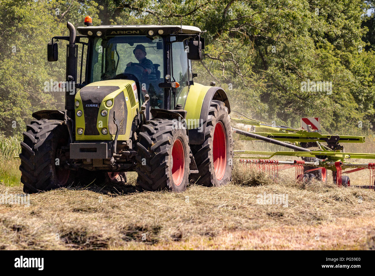 Fodder cutting machine hi-res stock photography and images - Alamy