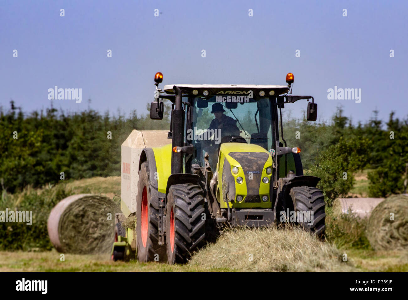Tri tractor hi-res stock photography and images - Alamy