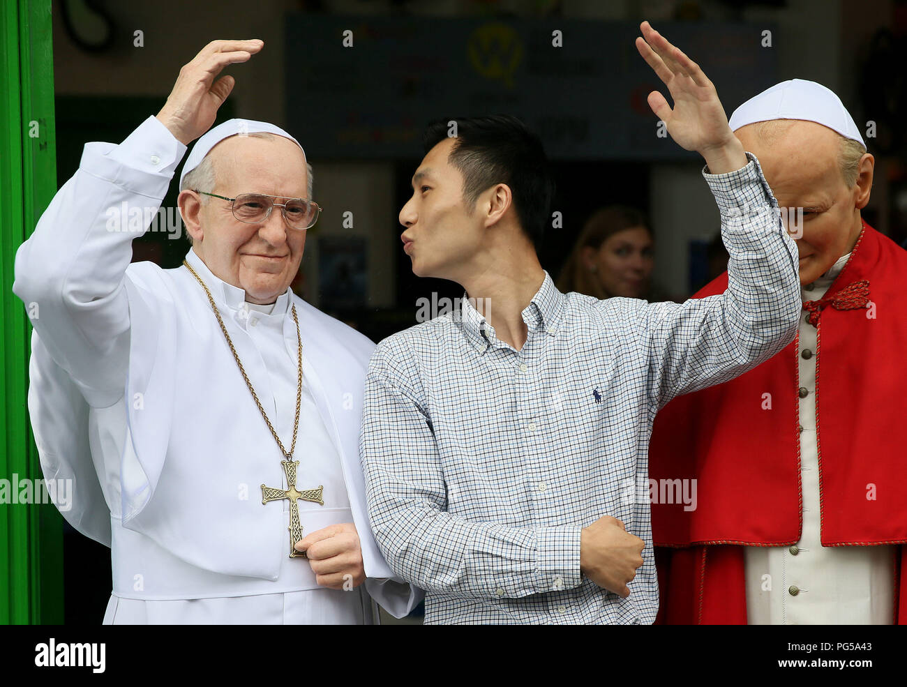 Newly unveiled wax work pope francis national wax museum plus hi-res ...