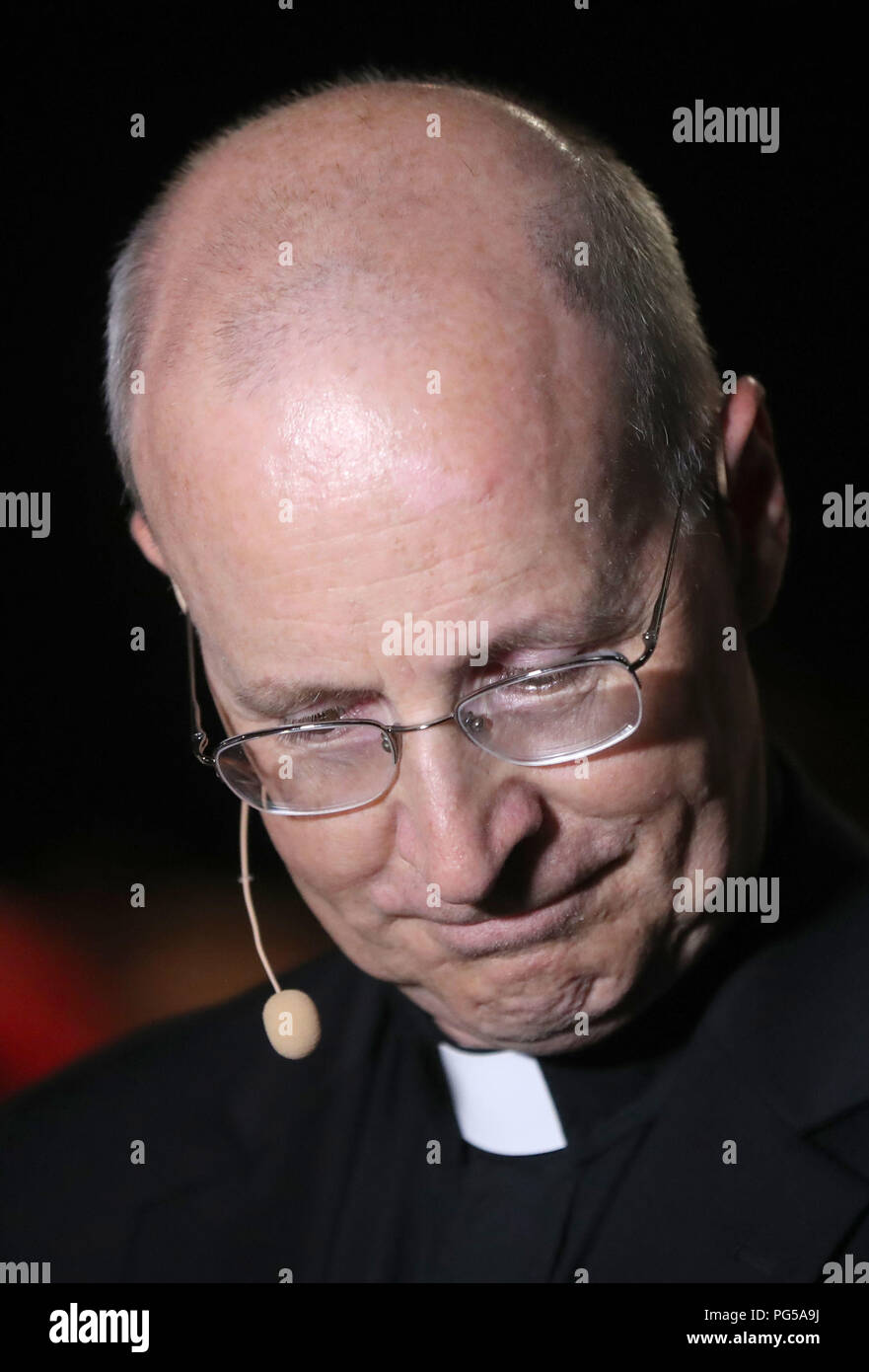 Father james martin hi-res stock photography and images - Alamy