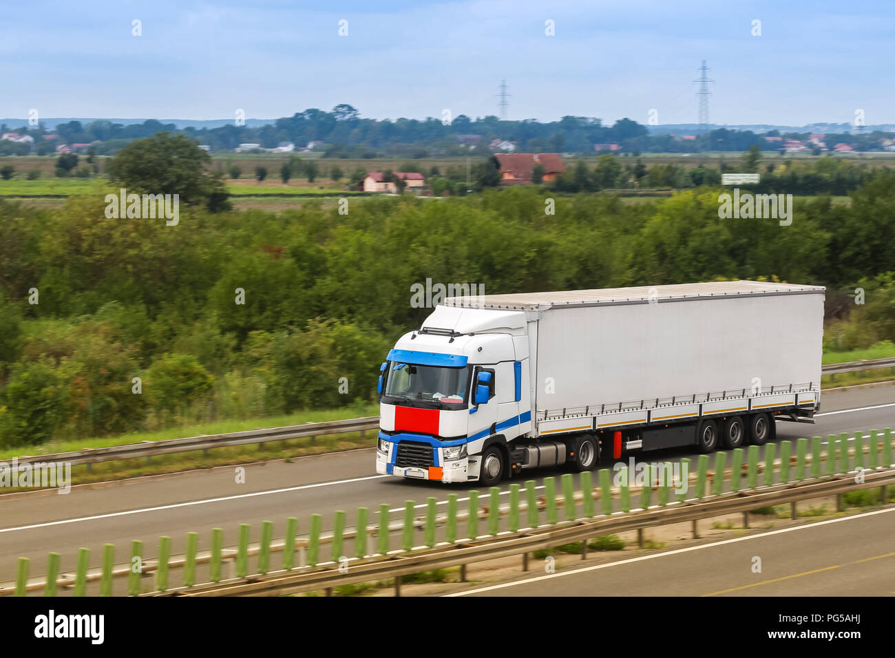 Truck lorry panning hi-res stock photography and images - Alamy