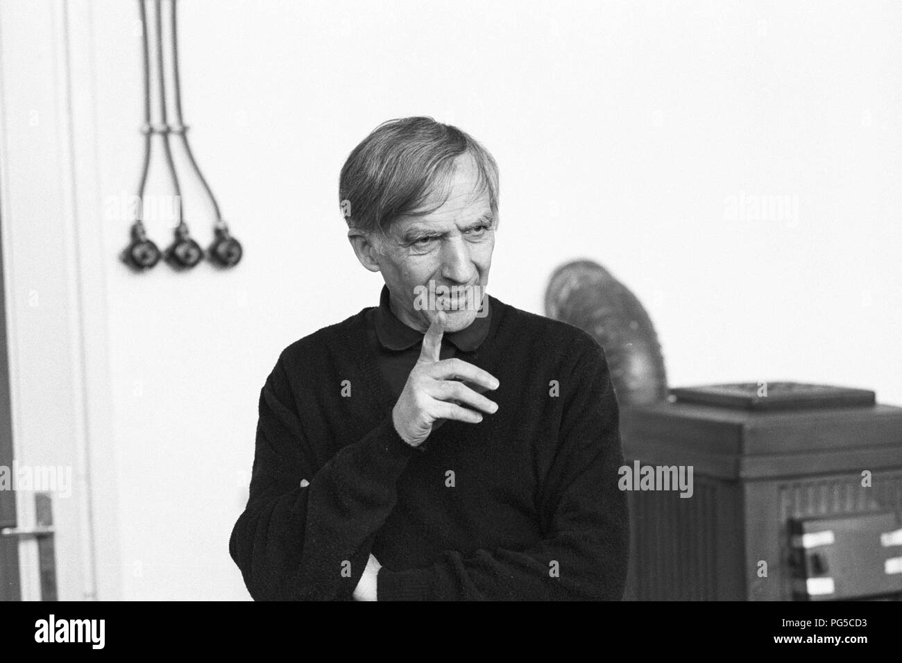 "The Czech painter Milan Grygar (born in 1926 in Zvolen) in his studio ...