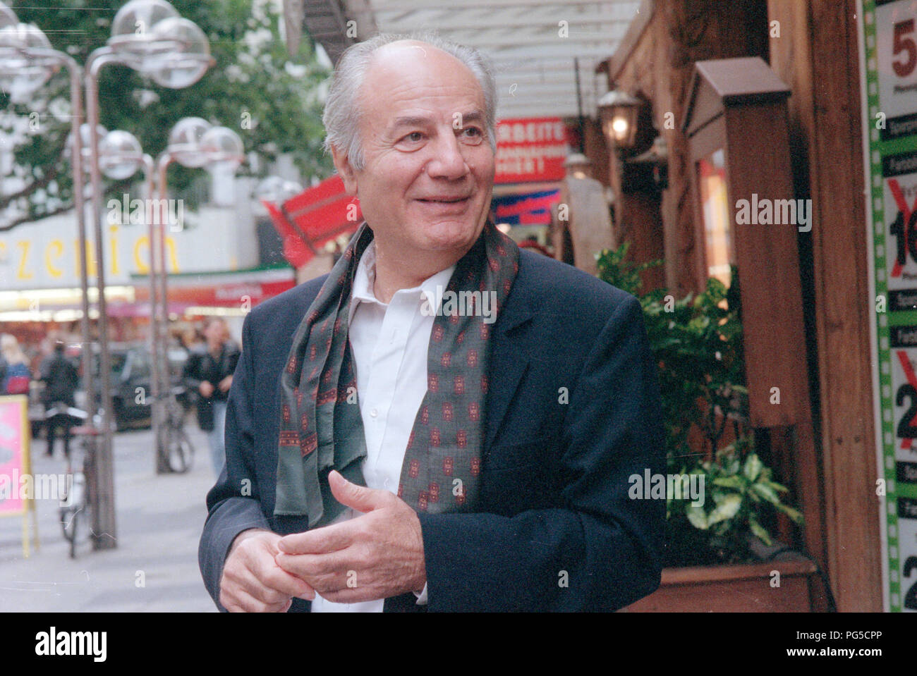 Eli Amir, Israeli writer Stock Photo - Alamy