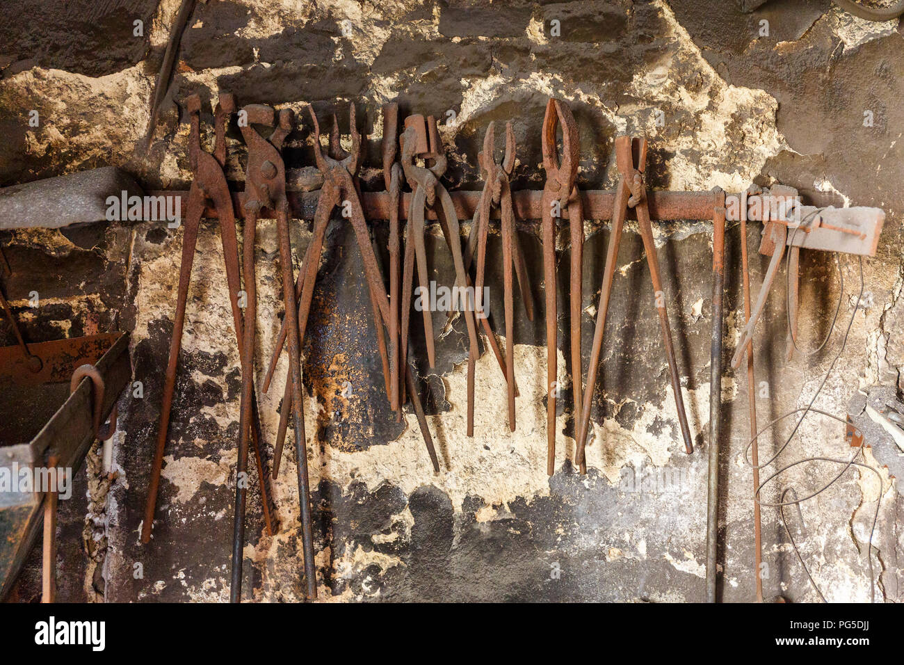 Forging tools hi-res stock photography and images - Alamy