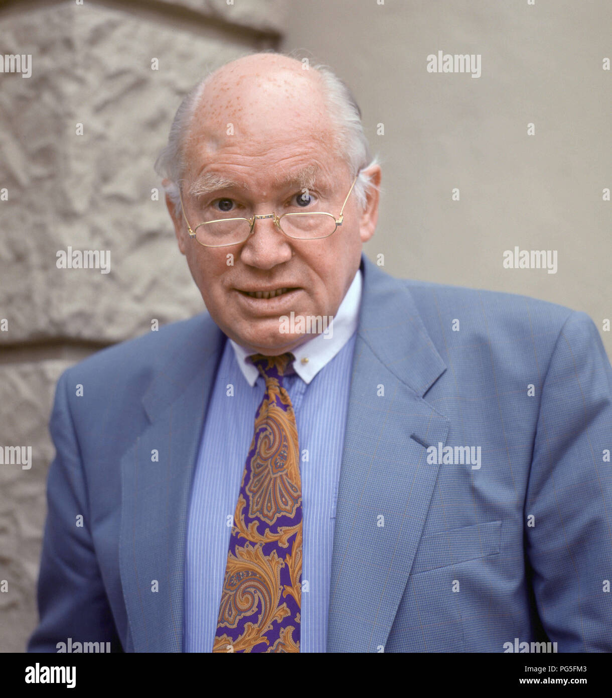 06 12 1992 hi-res stock photography and images - Alamy