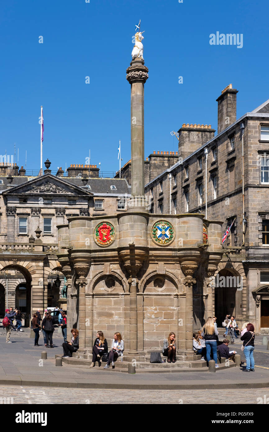 Edinburgh market cross hi-res stock photography and images - Alamy