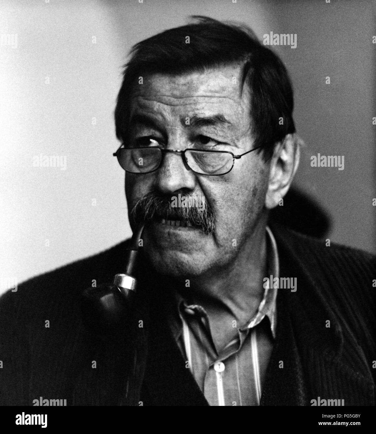 German writer and sculptor hi-res stock photography and images - Alamy