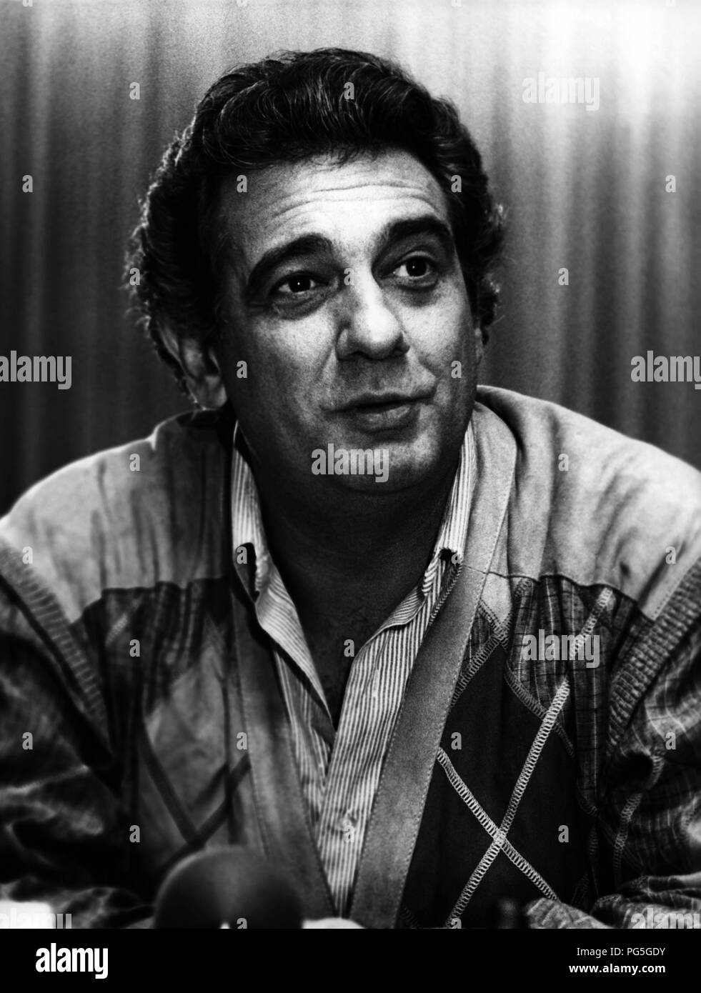 Placido domingo singer hi-res stock photography and images - Alamy