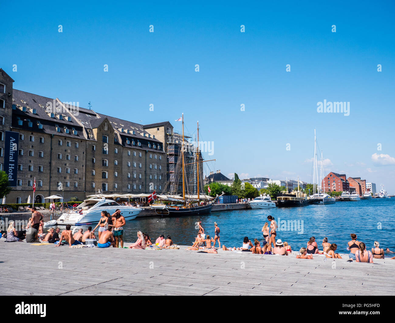Copenhagen sunbathing hi-res stock photography and images - Alamy