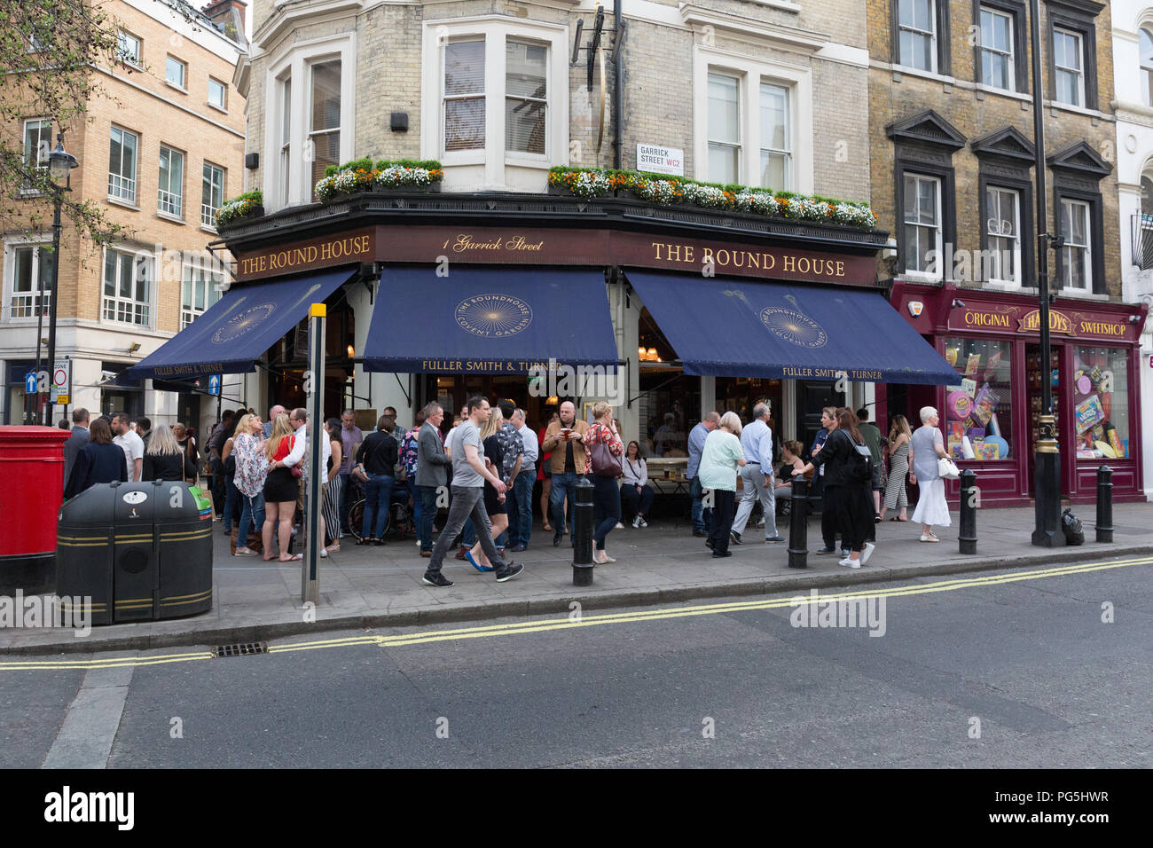 The round house covent garden hi-res stock photography and images - Alamy