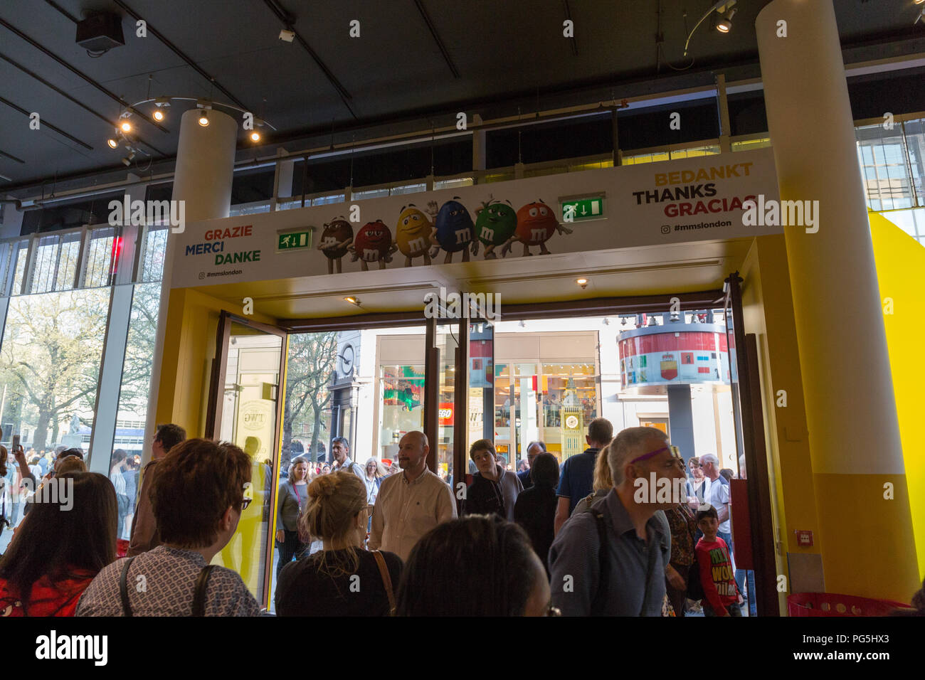 M&m store london hi-res stock photography and images - Alamy