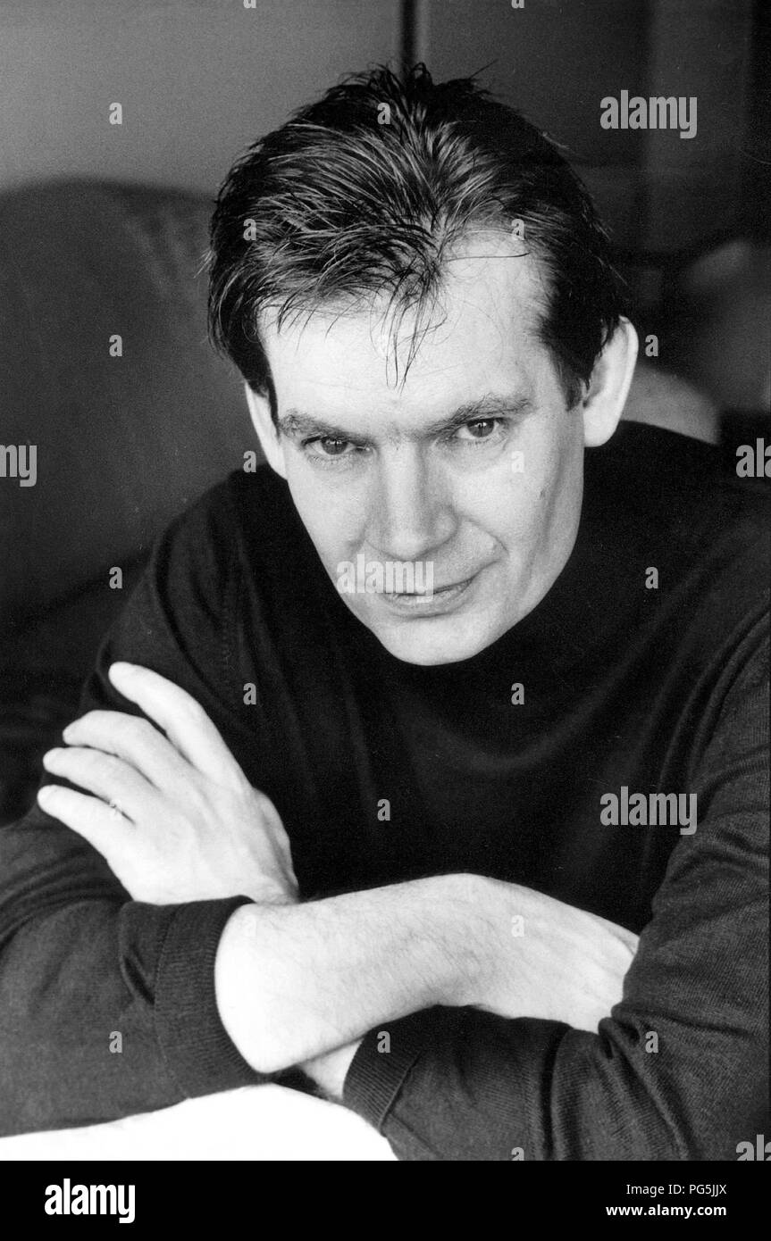 British culture 1990s hi-res stock photography and images - Alamy