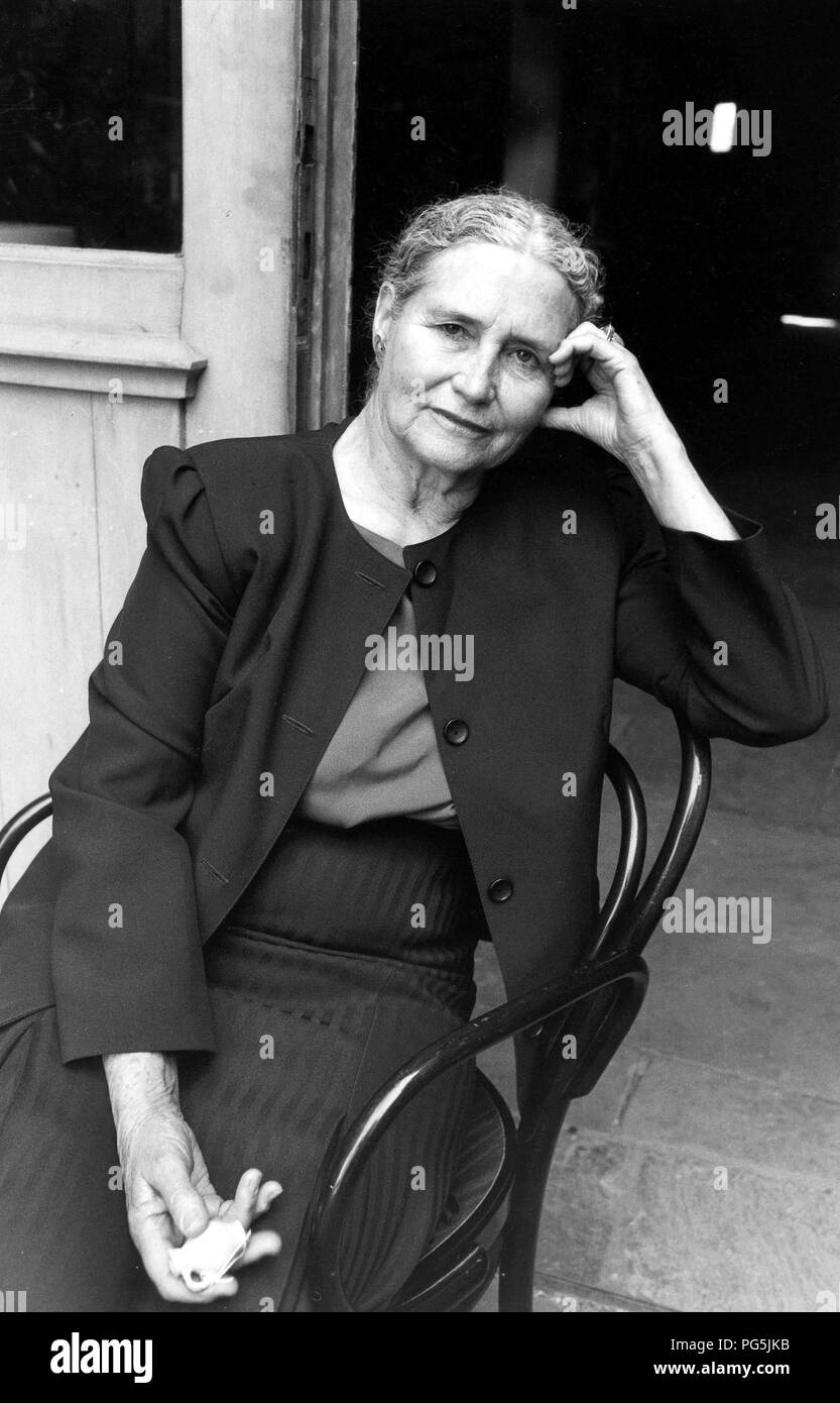 Doris lessing hi-res stock photography and images - Alamy