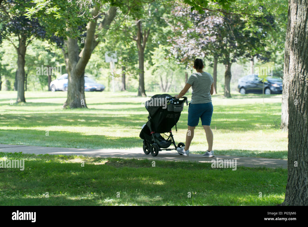 Nice walk park hi-res stock photography and images - Alamy