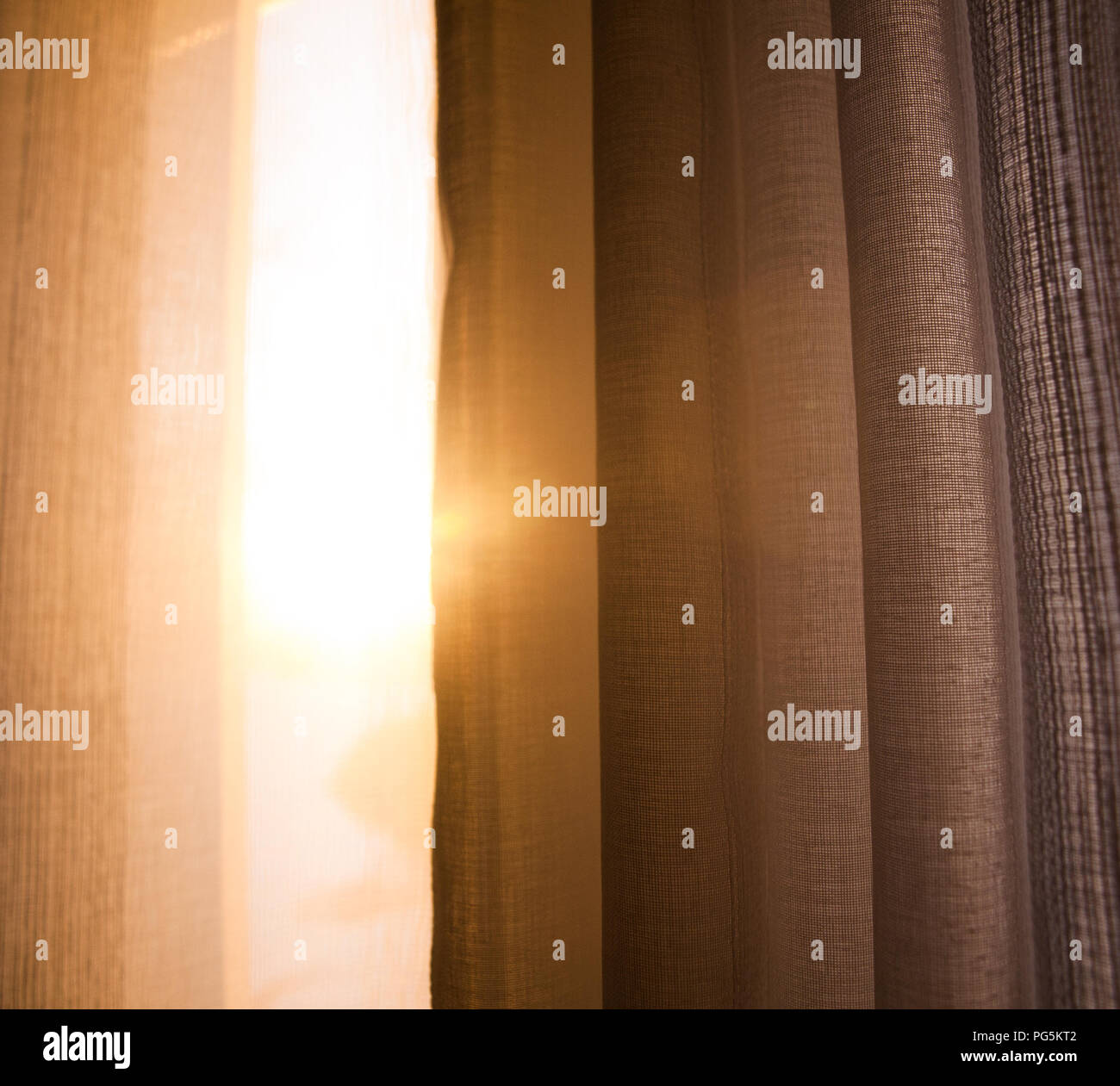Sunlight flare through window hi-res stock photography and images - Alamy