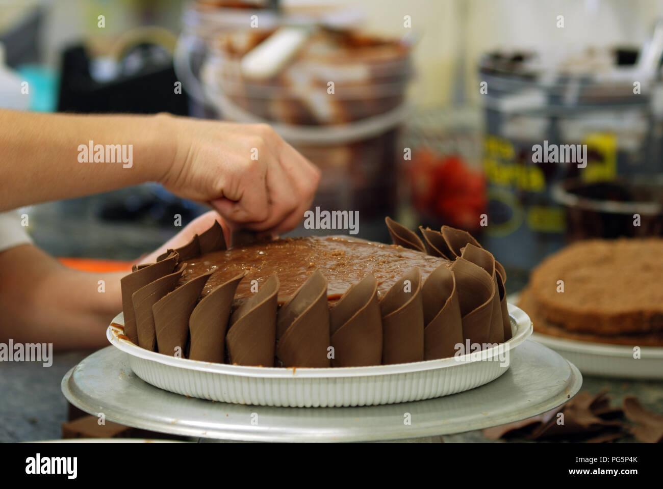 Confectionery, making chocolate cake Stock Photo - Alamy