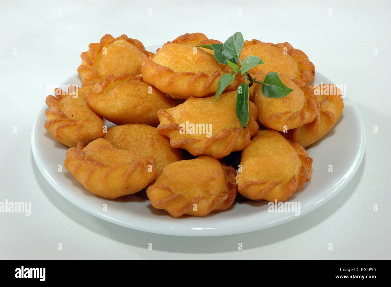 Pastel de angu hi-res stock photography and images - Alamy
