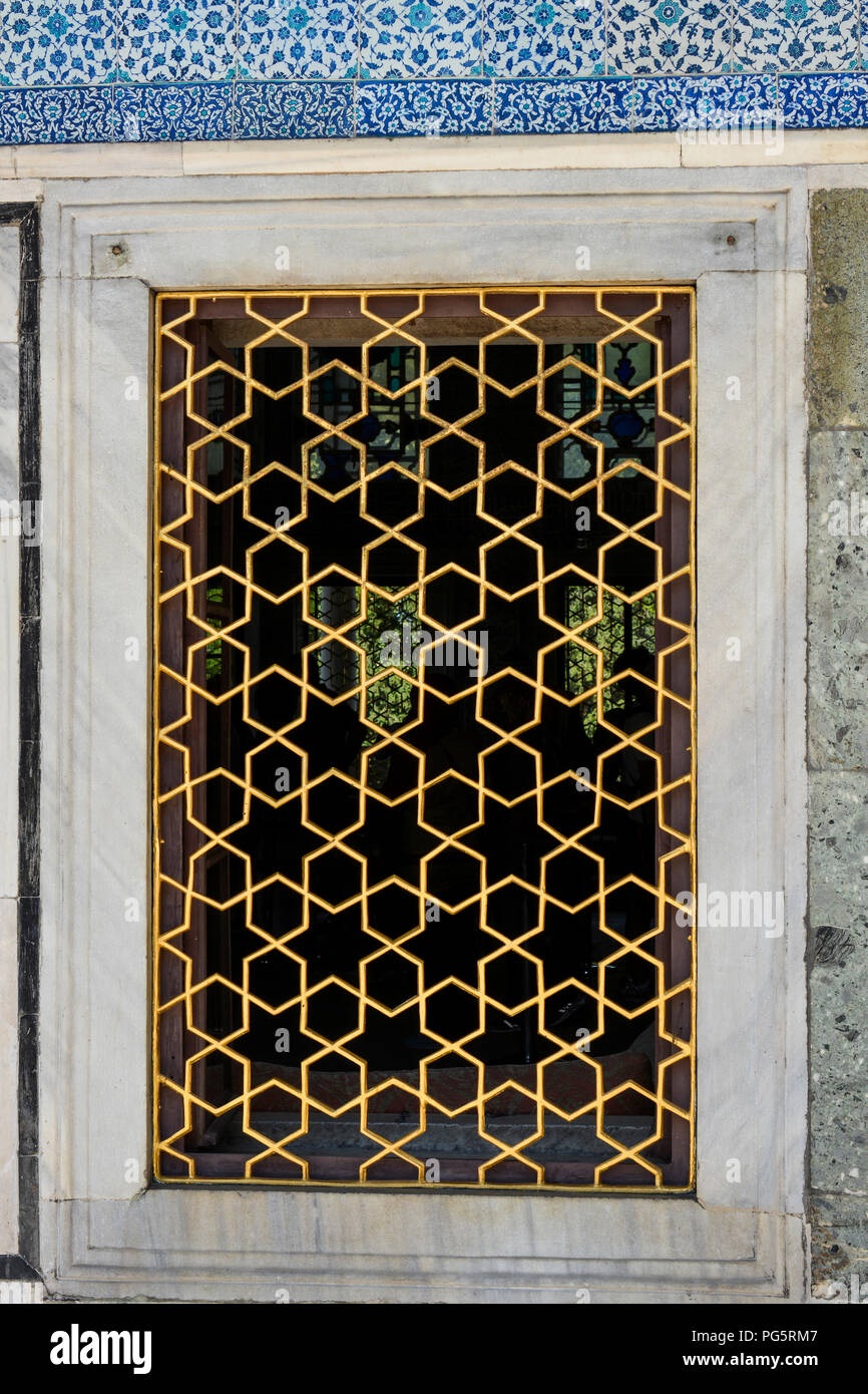 Window of historical buildings of Istanbul, Turkey Stock Photo - Alamy