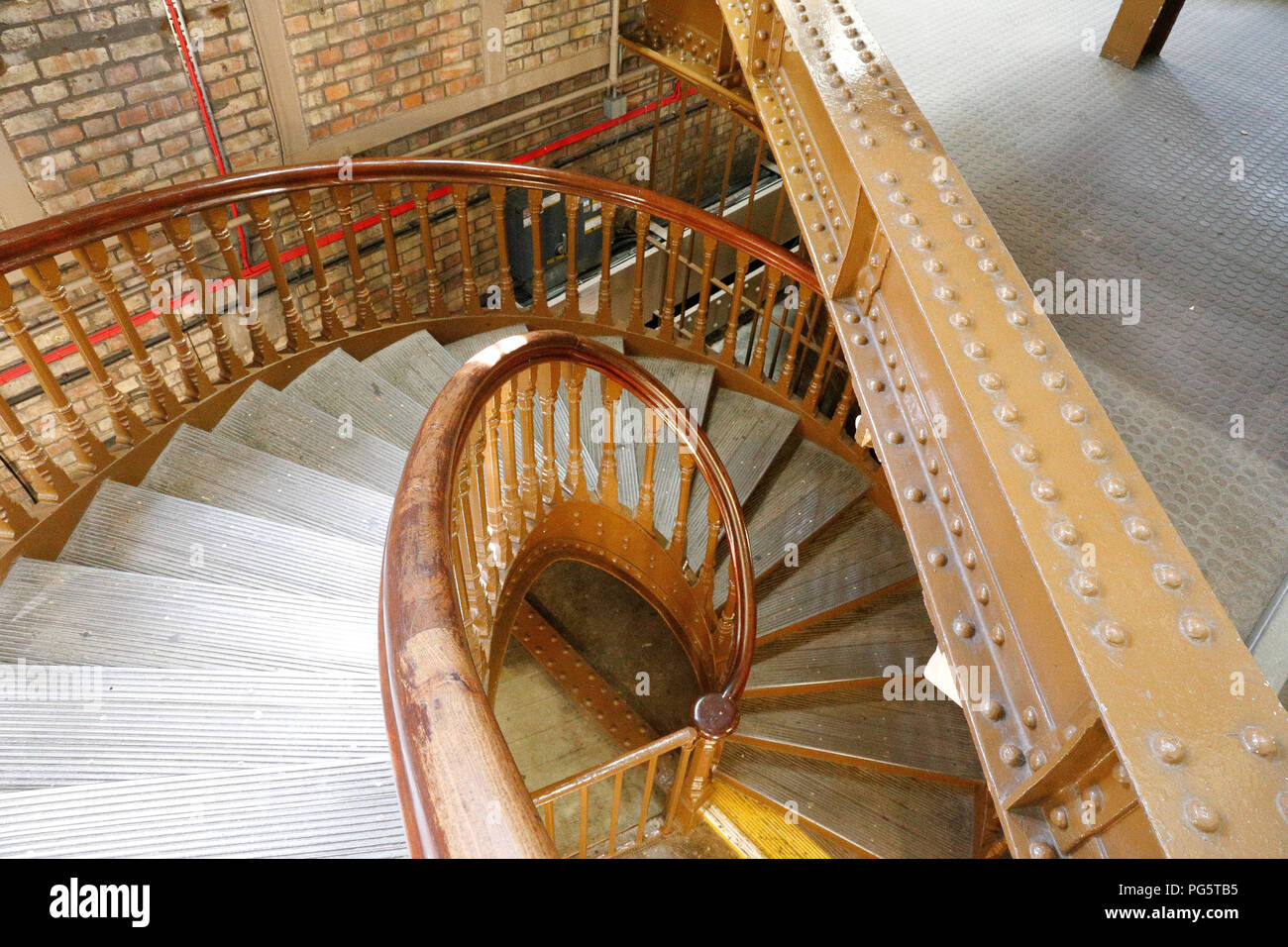 Inside the London Bridge Stock Photo - Alamy